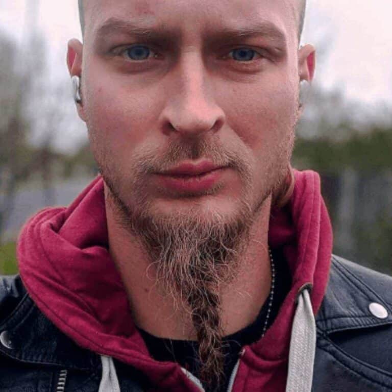 Why Do I Only Grow A Goatee Beard? +[What To Do About It]