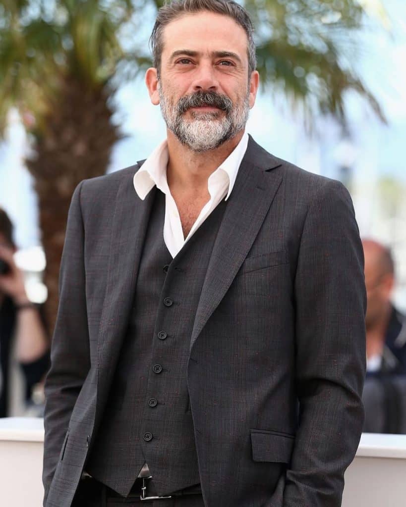 How To Look Good In Your 50s: A Complete Guide For Men To Age ...