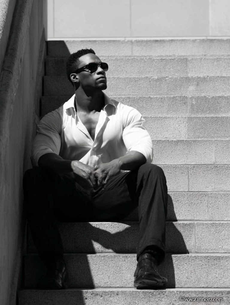 20 Expert The Smartest Poses For Men To Look Confident & Photogenic ...